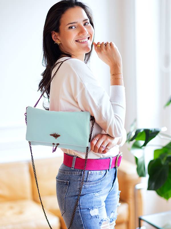 ミツバチモチーフ パイソン レザー 二つ折りクラッチバッグ【39792】｜Vimoda通販